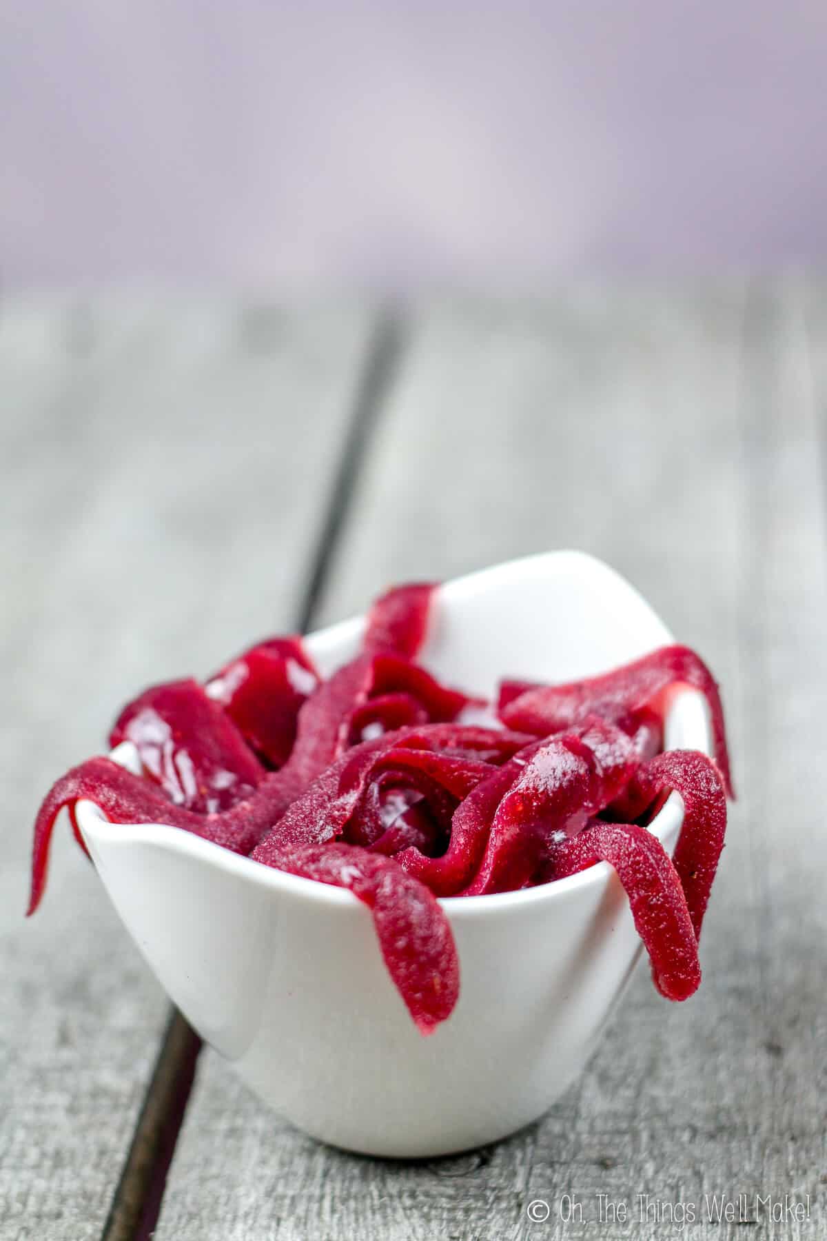 Healthy Halloween: Eerie Gummy Leeches! (And Gummy Worms!) - Oh, The ...