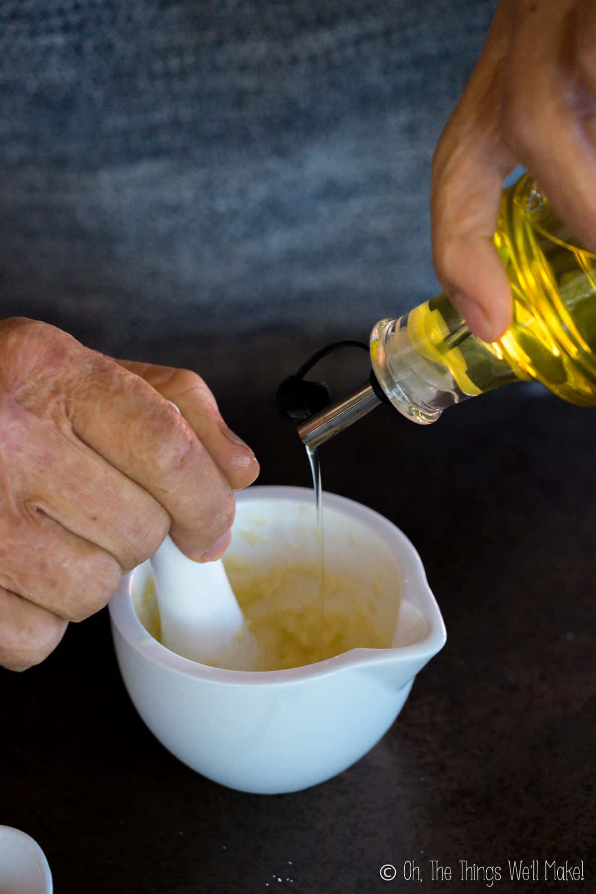 Easy Aioli Recipe (All-i-oli/Alioli): Traditional vs. Modern - Oh, The ...