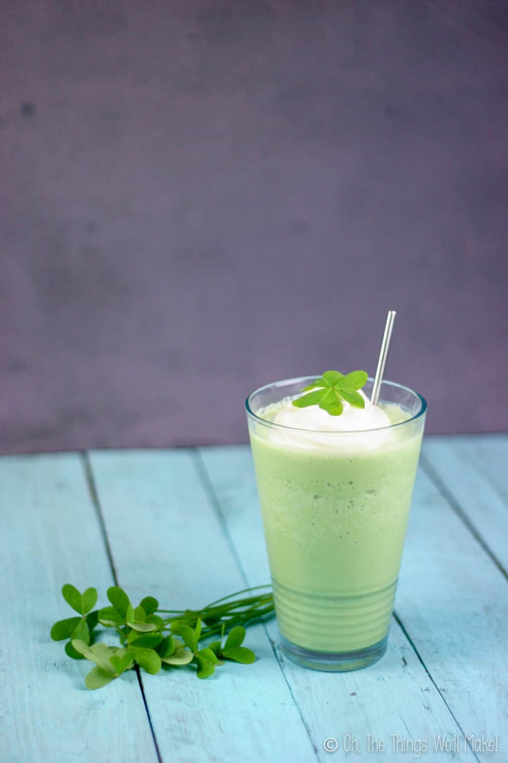 Naturally Colored Shamrock Shake (Real food) - Oh, The Things We'll Make!